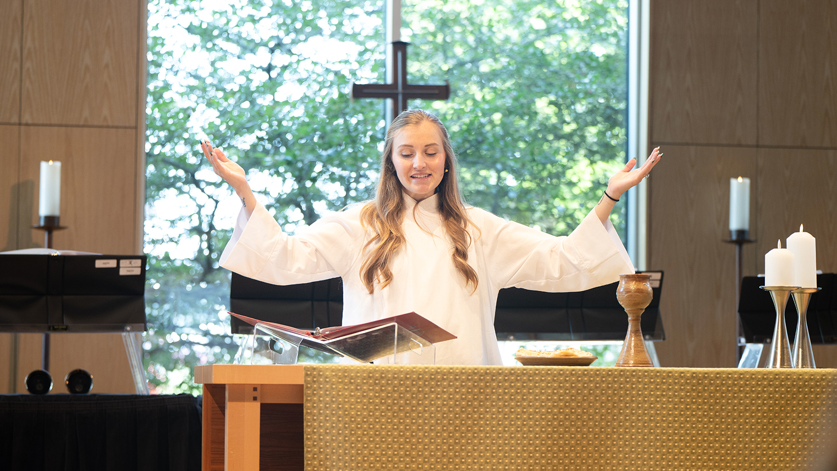 Traditional Service | Lutheran Church of Hope – West Des Moines