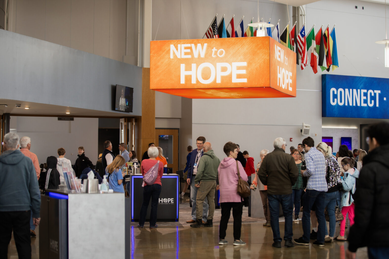 Weekly Services | Lutheran Church of Hope – West Des Moines